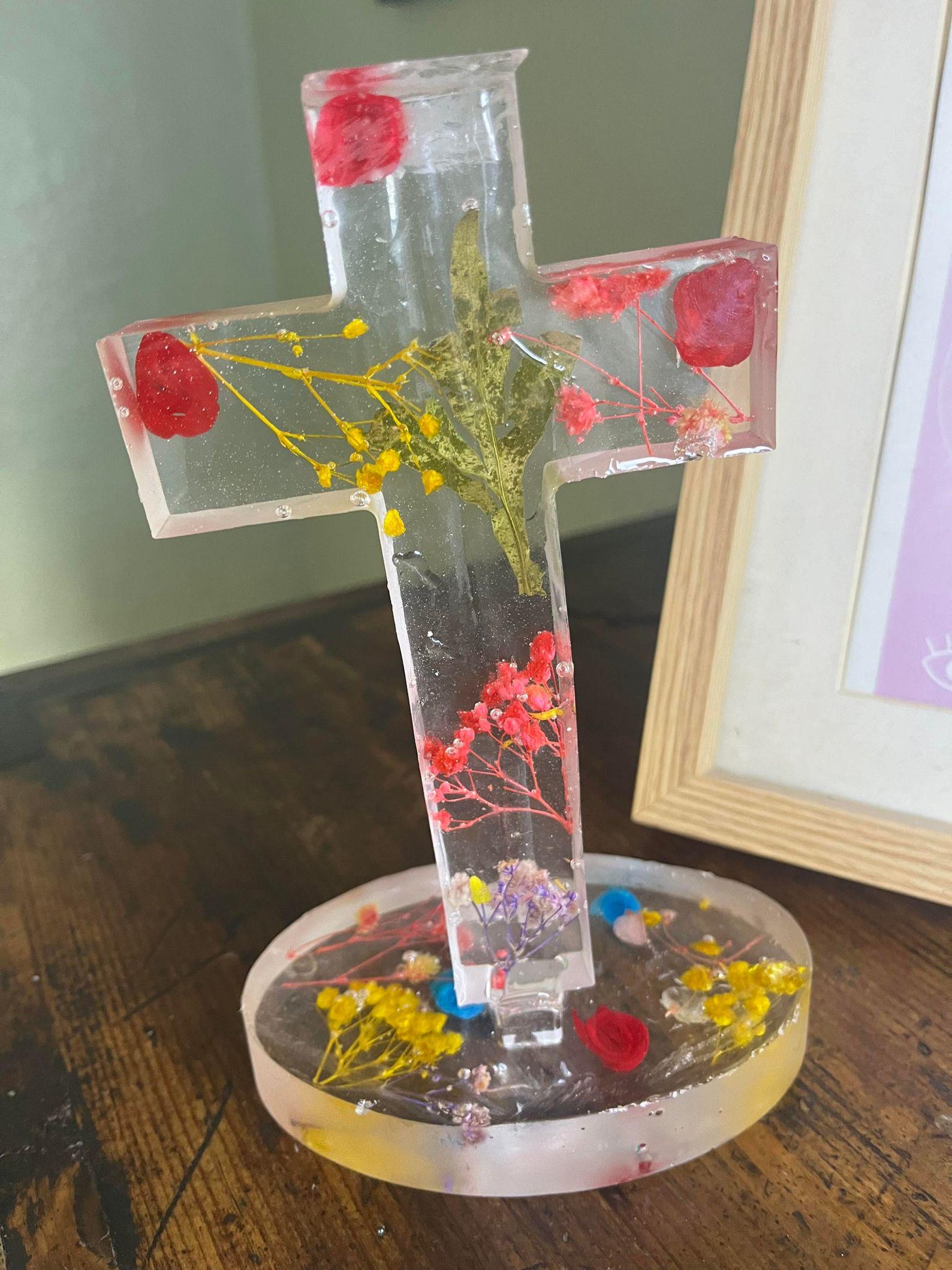 Resin Crucifix and Stand With Dried Flowers Memorial Spiritual Gift ...