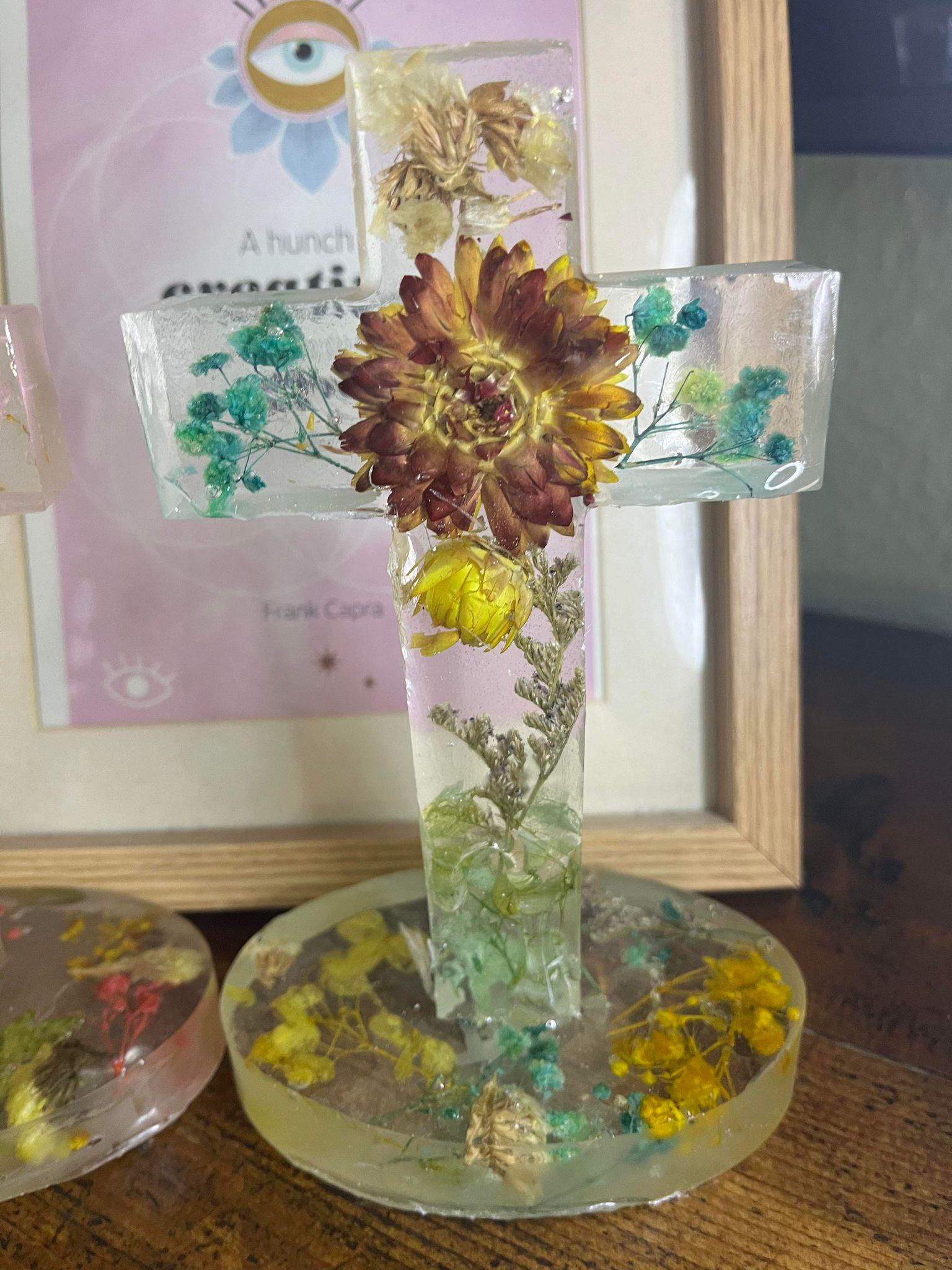 Resin Crucifix and Stand With Dried Flowers Memorial Spiritual Gift ...