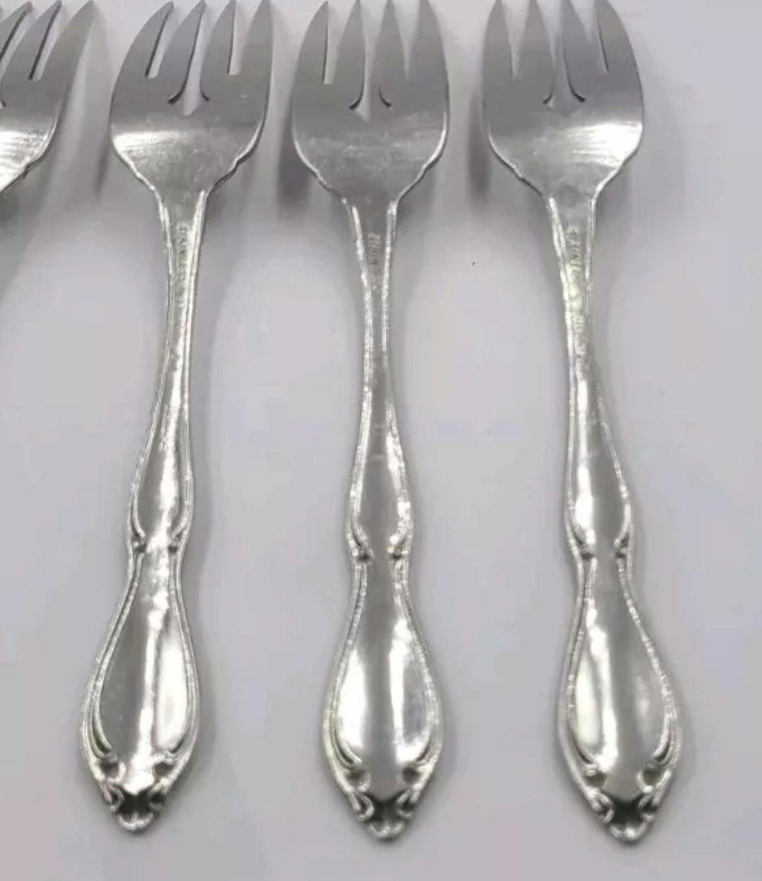 7 Stainless by Oneida Ltd Deluxe Strathmore Salad Forks - Etsy