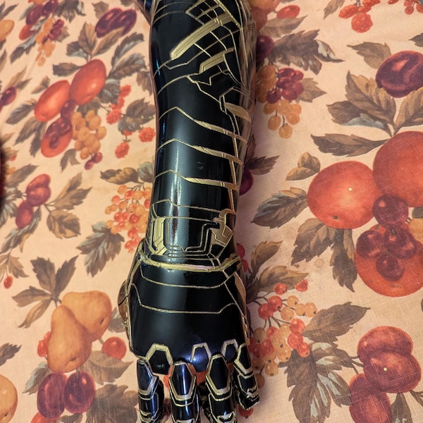 Vibranium - Etsy