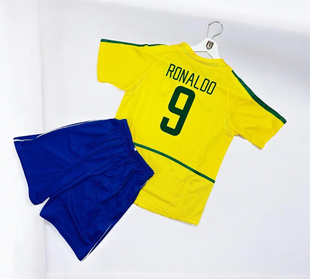 Ronaldo 9 Ronaldinho 11 Brazil 2002 World Cup Kit for Boys and Girls ...