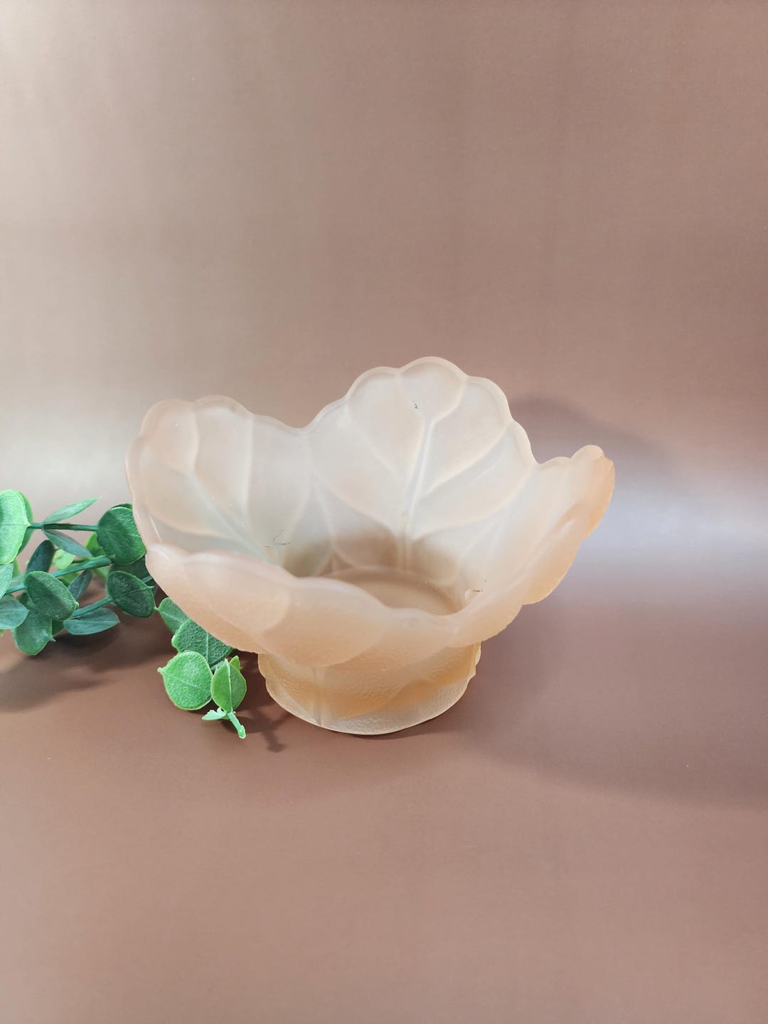 L.E. Smith Cabbage Leaf Frosted Glass Pink Pillar Candle Holder Vintage ...