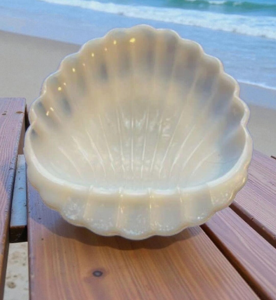 Vintage Hazel Atlas White Milk Glass Shell Ashtray Soap Dish Catch All ...