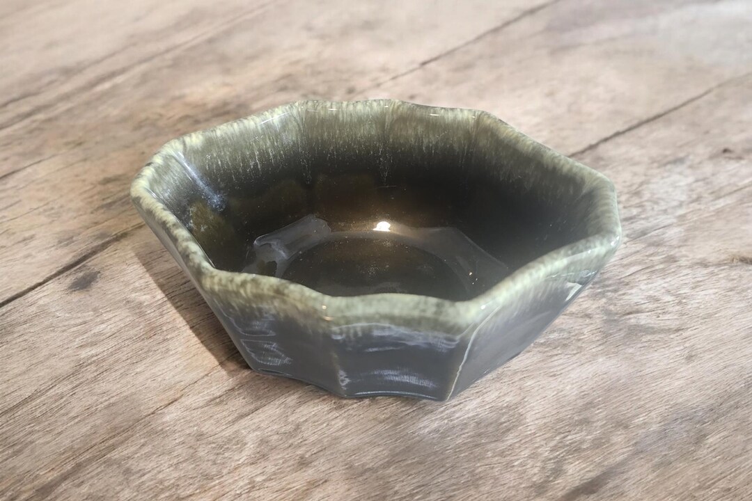 Vintage MCM Pottery Planter Deep Green & Sage Trim Marked 447 USA - Etsy