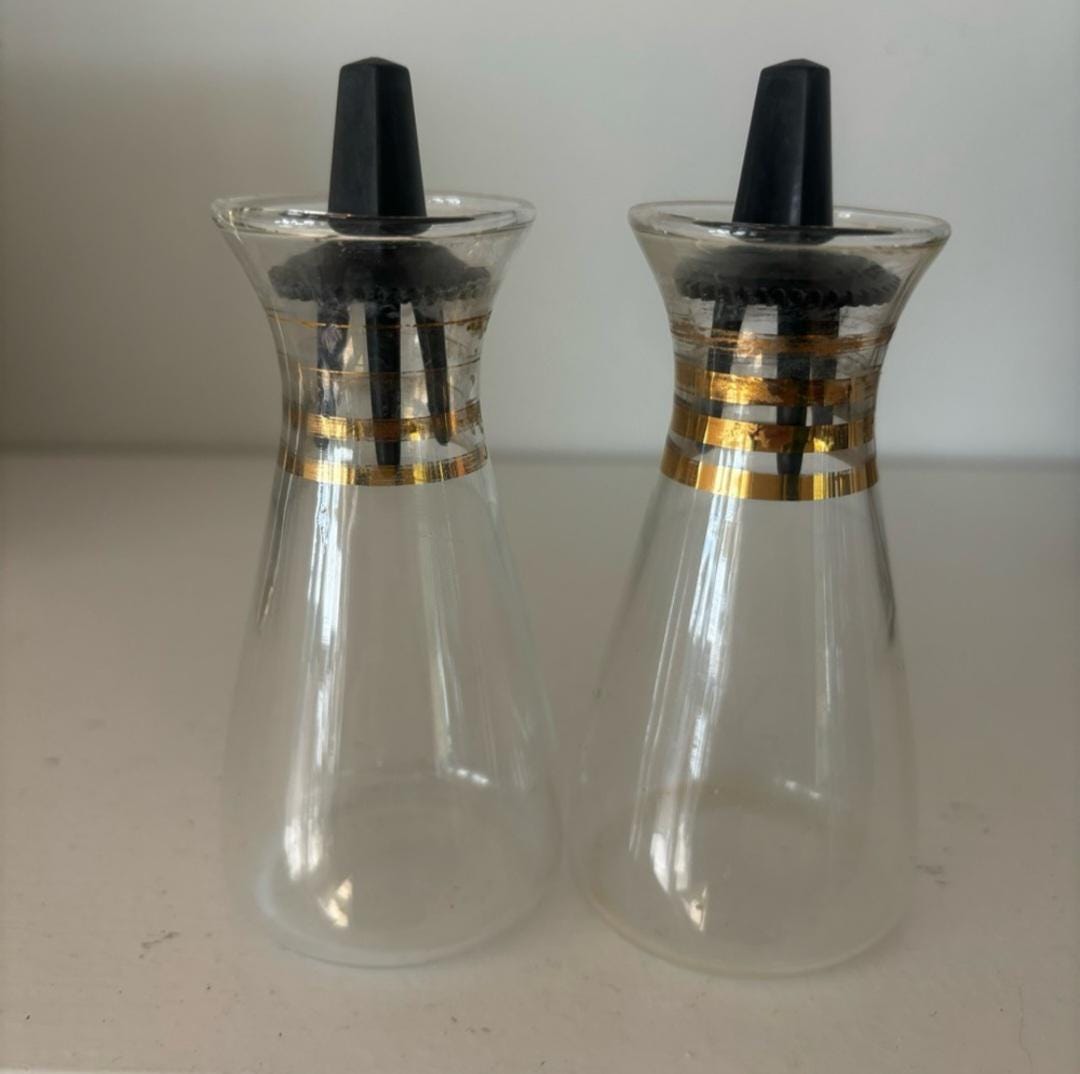 Vintage Pair Pyrex Gold Trim Glass Salt and Pepper Shaker - Etsy