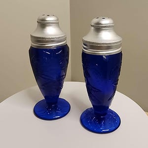 Glass Blue Pottery & Glass Salt Pepper Shakers Shakers - Etsy
