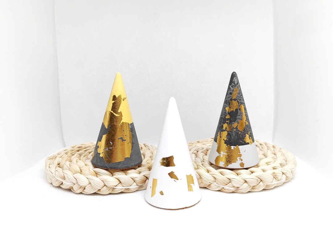 Ring Holder Cone, Engagement Ring Keeper, Jewelry Ring Organizer ...