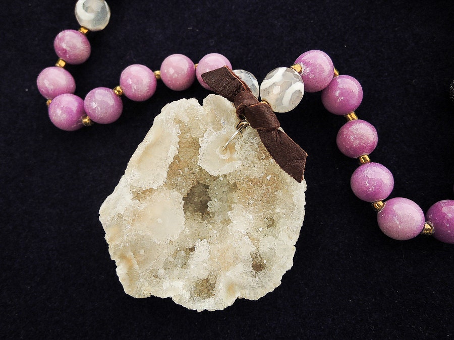 Sparkly White Geode Pendant Necklace Lavender Riverstone - Etsy