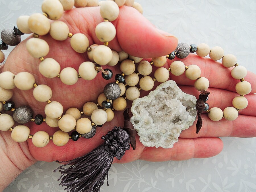 Sparkly White Geode Tasssel Pendant Necklace Riverstone - Etsy