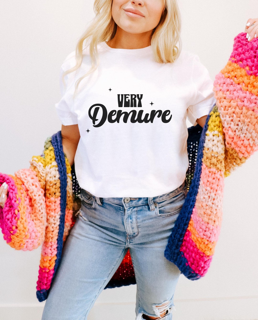 Very Demure T-shirt Gift for Her, Funny Tiktok Meme Trend, Very Demure ...
