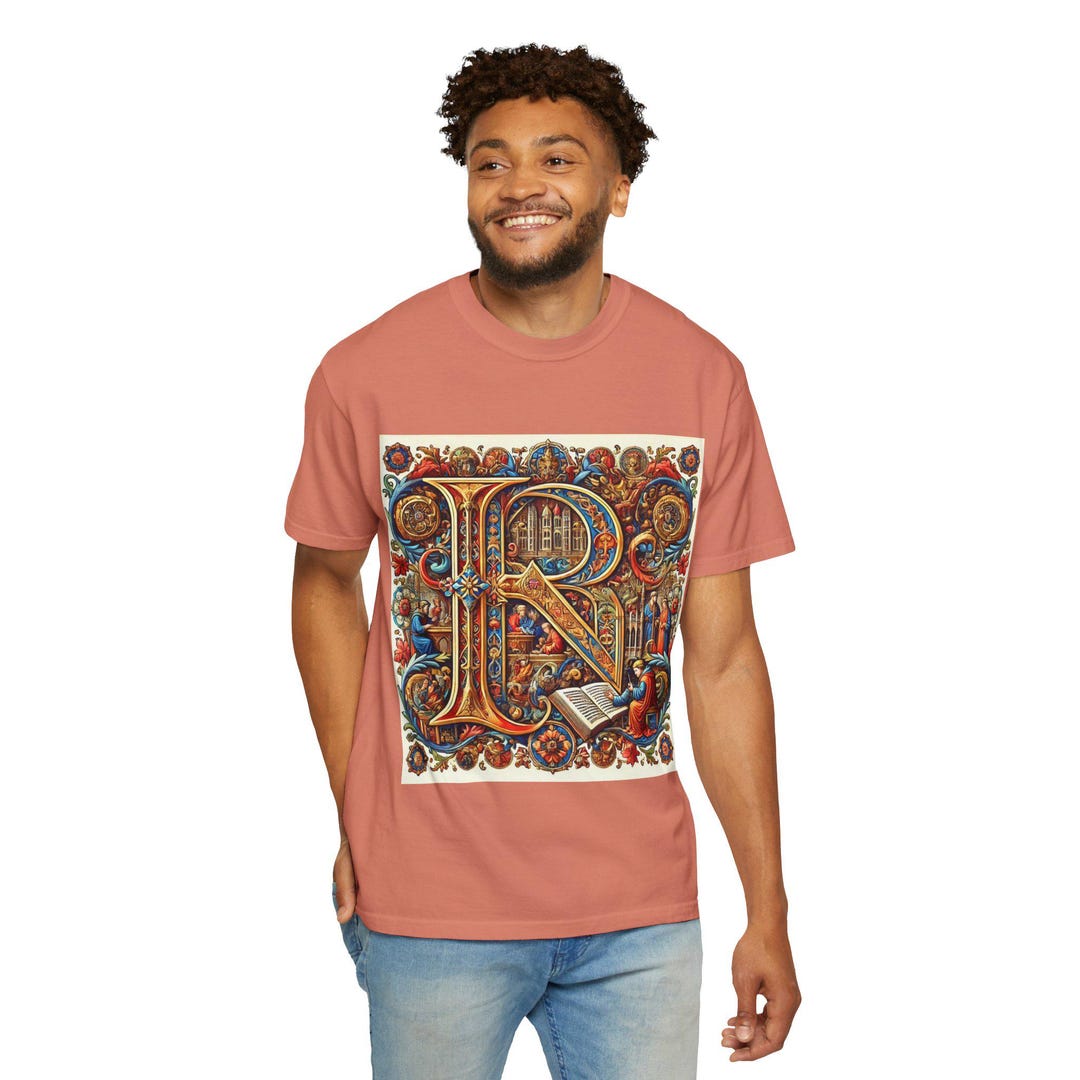 Medieval Letter r T-shirt Vintage Illuminated Manuscript Art Artistic ...