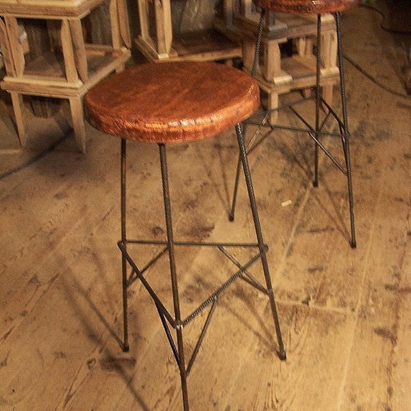 3 Leg Bar Stool - Etsy