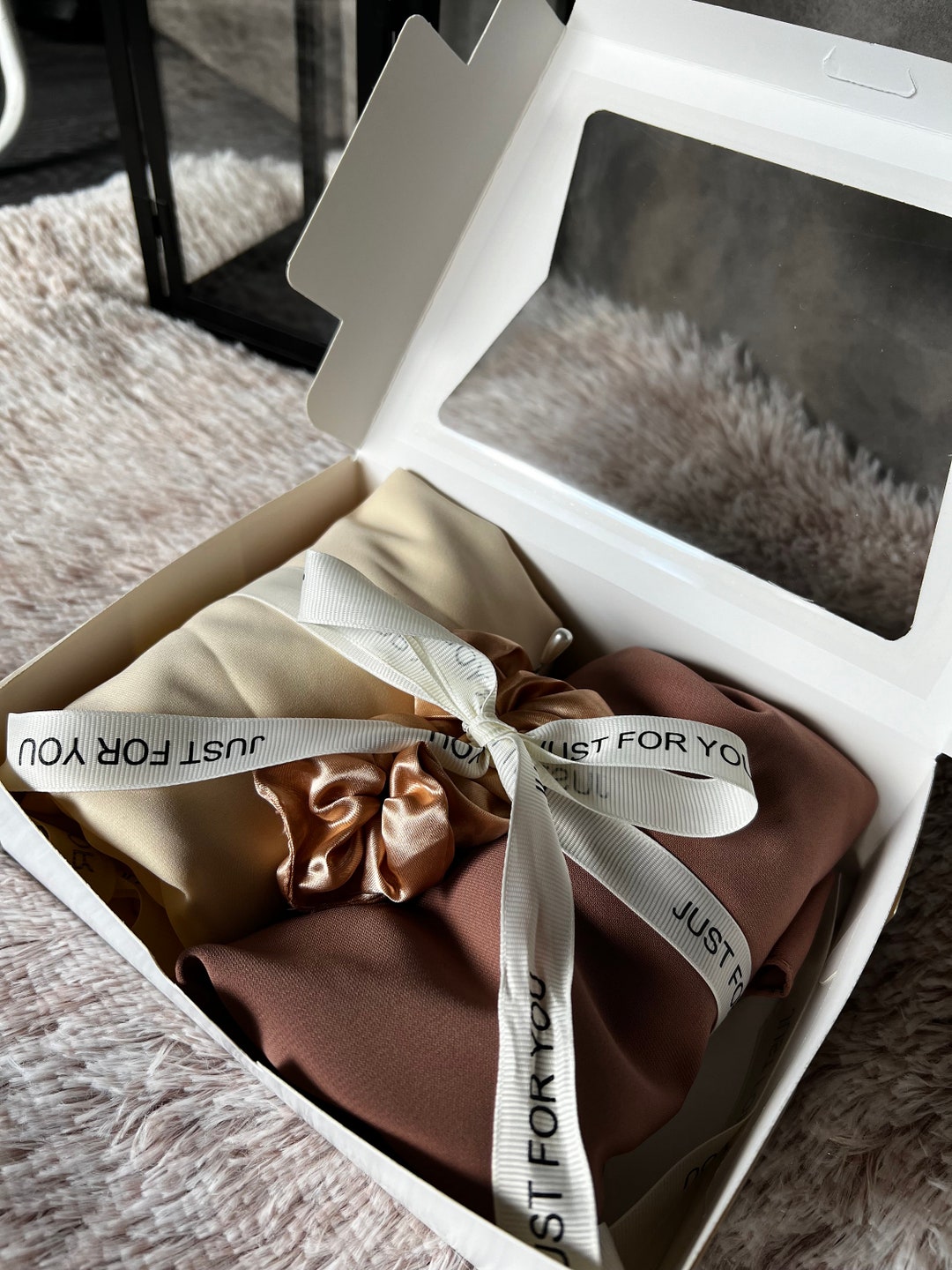 Elegance Duo Box, Two Hijabs, Hijab Clip and Scrunchie - Etsy