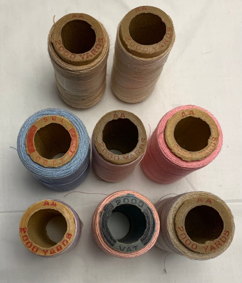 Vintage Sewing Thread 8 Cardboard Spools Assortment of Colors - Etsy