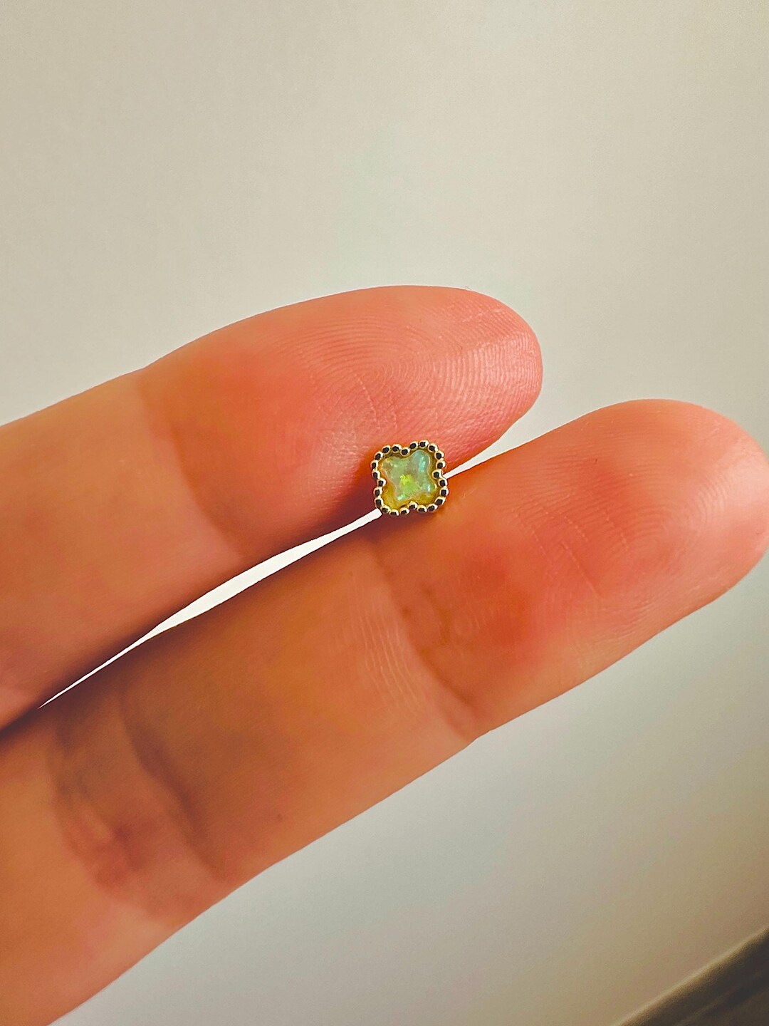 9ct Yellow Gold Four Claw Opal Screw Back Earring - Claw Tragus Opal ...