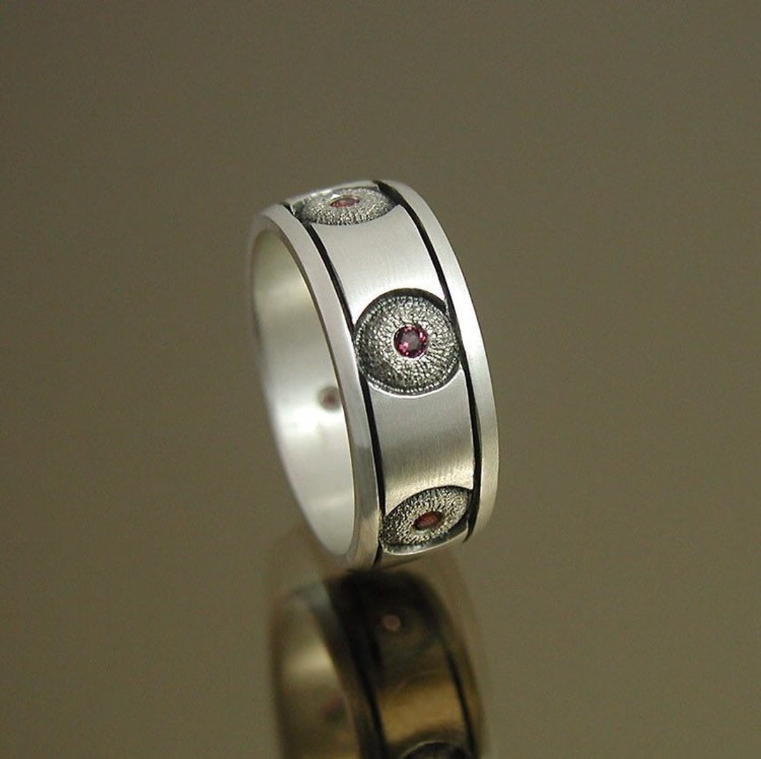 Wedding Anniversary Mother Grandma Ring With 6 Garnets Flush Set in ...