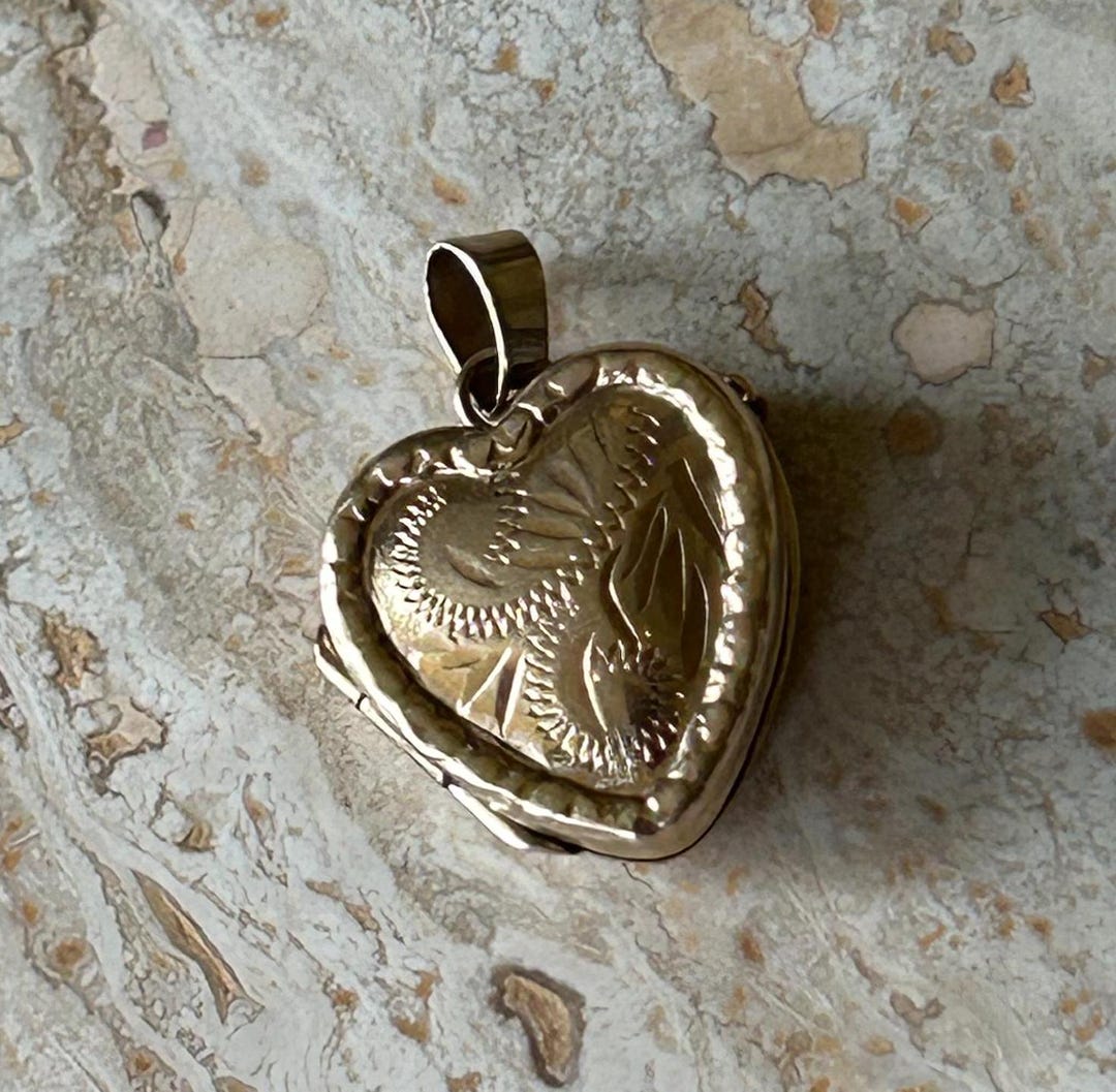 Polly. the Vintage Polly Pocket 9ct Gold Heart Locket. 1983 - Etsy