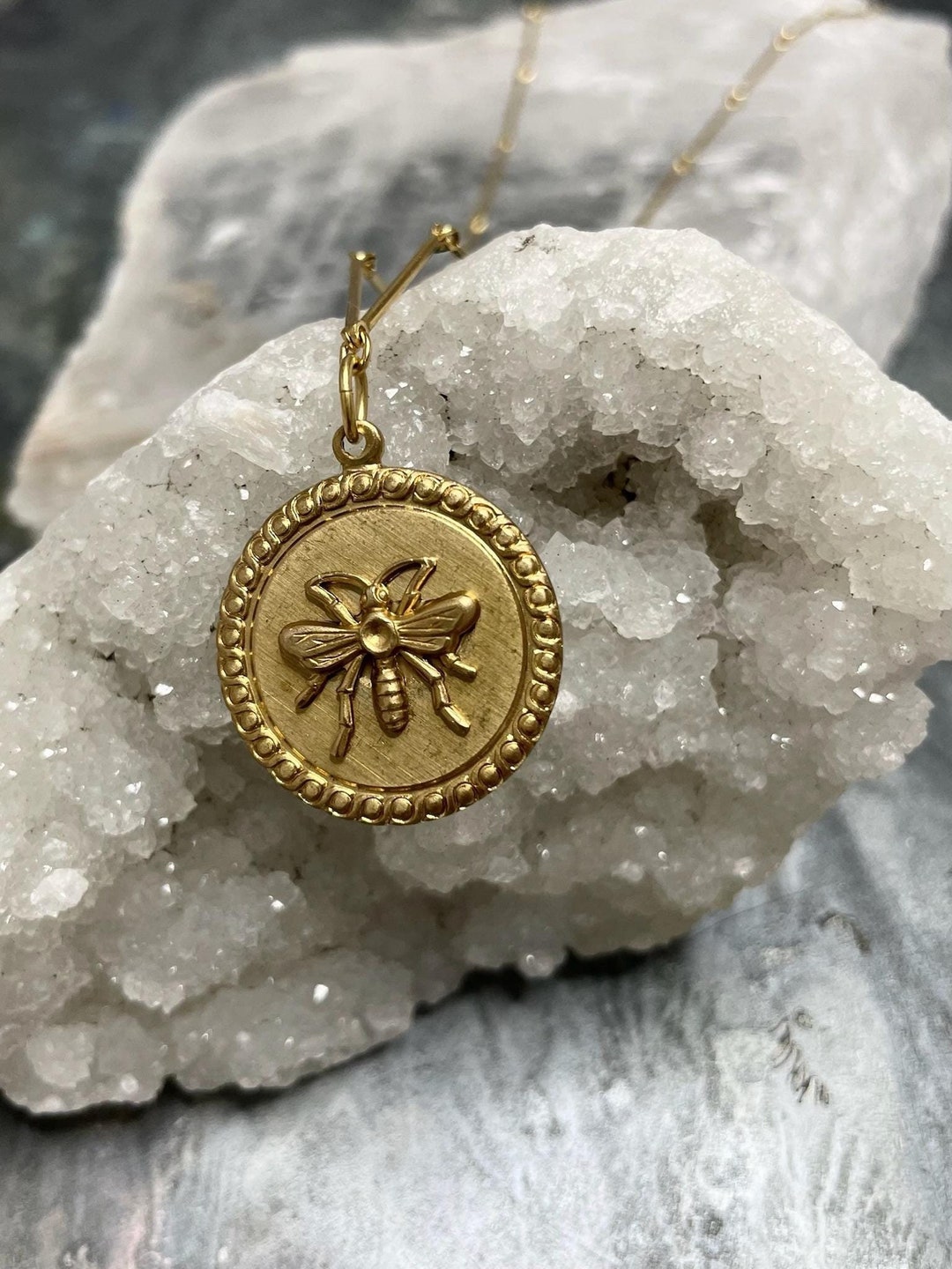 Bee Emblem Bar Chain Seal Pendant Necklace | 18" Necklace - Etsy