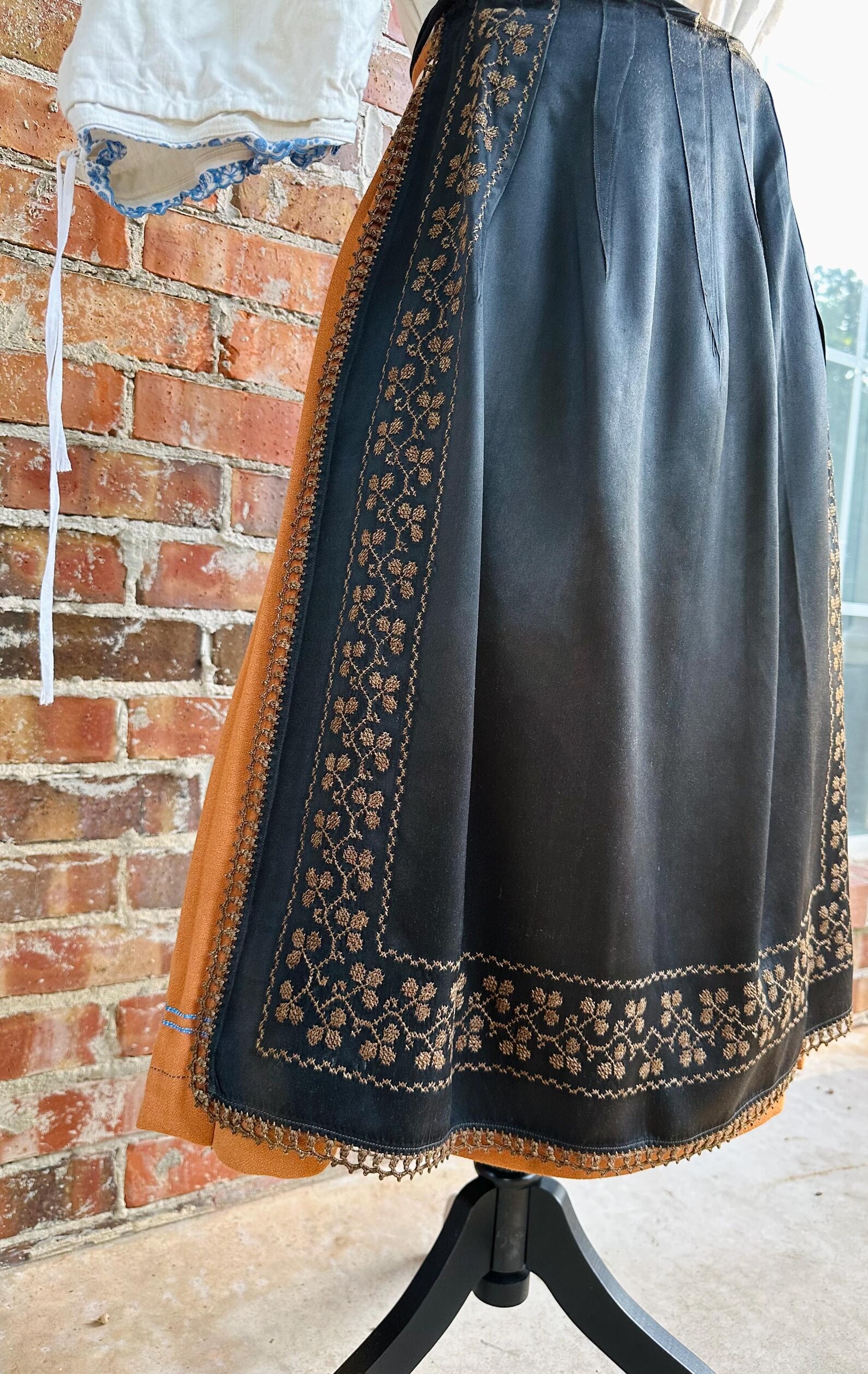 Complete Girl's Kroj From Štrba, Slovakia - Etsy