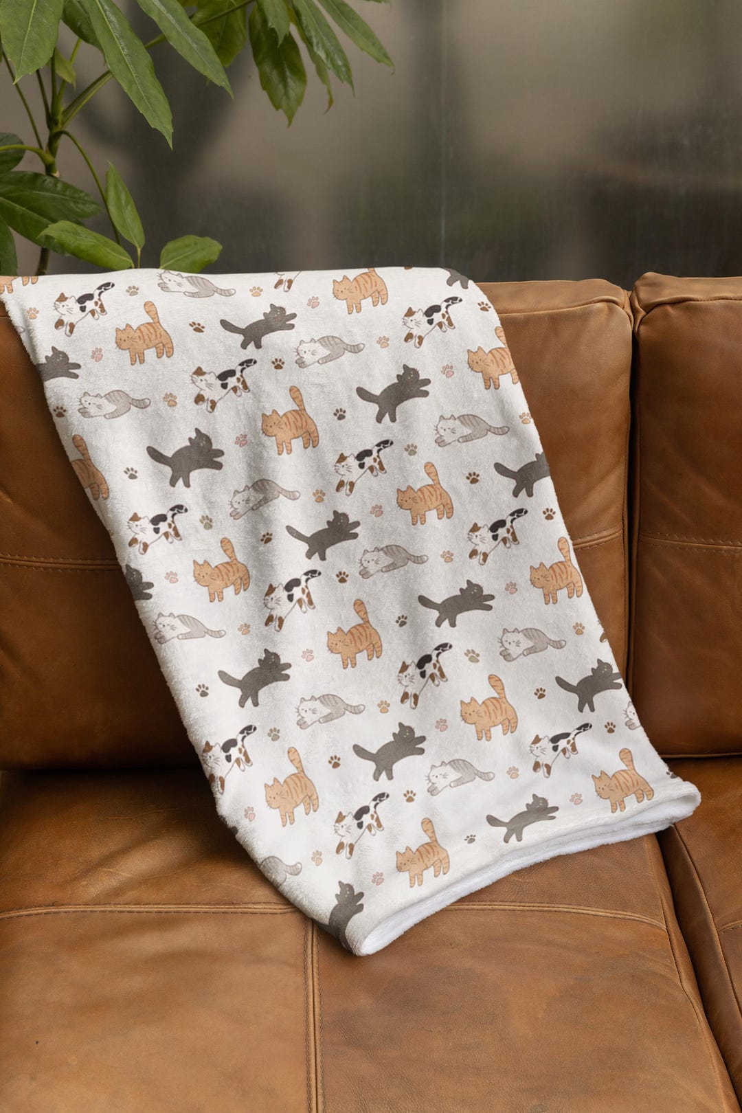 Cute Cat Blanket With Paw Prints and Kitties, Cozy Plush Throw for Cat ...