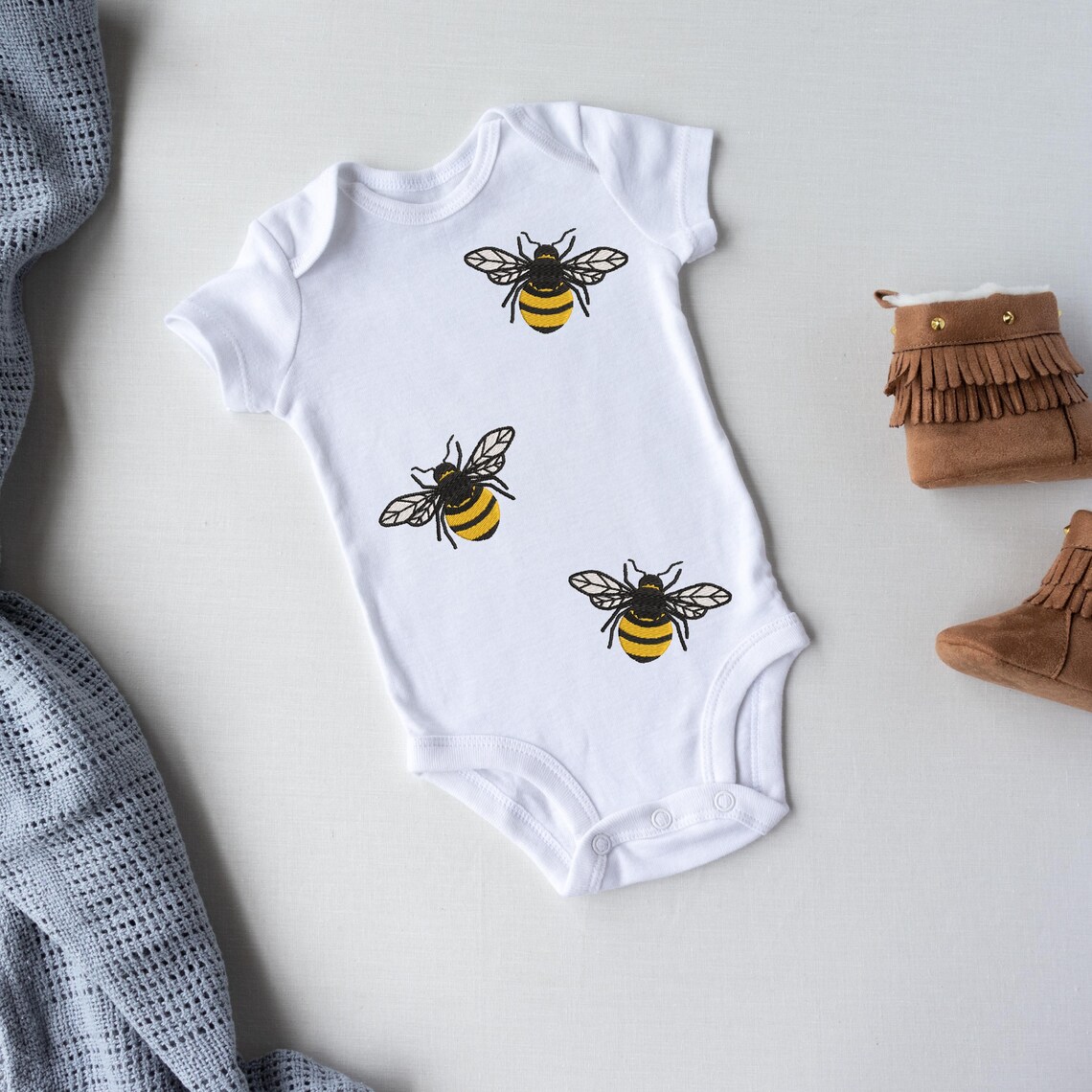 Cute Fluffy Bee Digital Embroidery Design. Bumble Bee Machine ...