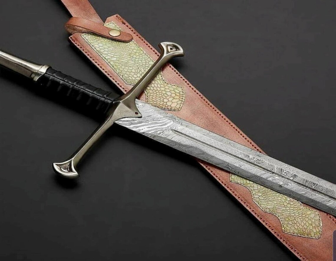 Hand Forged, Custom Damascus Steel Sword 35 Inches, Full Tang, Anduril ...
