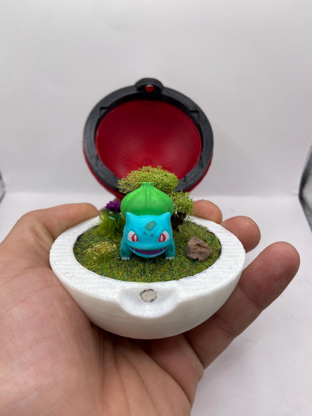 Bulbasaur Pokeball Diorama - Etsy