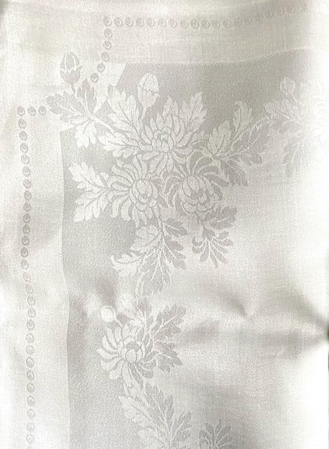 Vintage Chrysanthemum Set of 8 Napkins in Linen White Damask 20 Inch ...