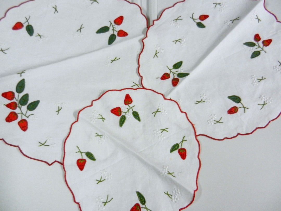 Strawberry Doilies~ Hand Embroidered Vintage Linen Doily Round Set of 3 ...