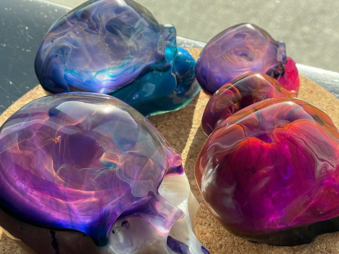 Riosresin Epoxy Resin Skulls “brainstorm About Hues” - Etsy