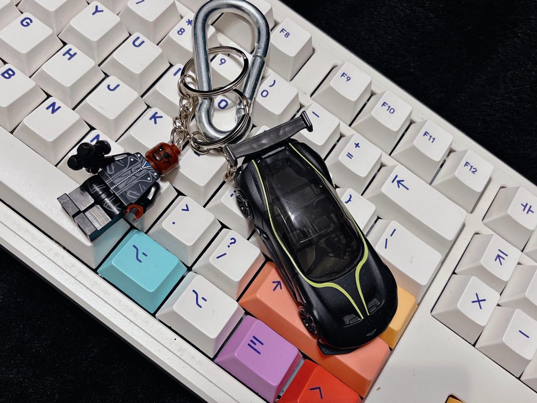 Custom Car Keychain & Minifigure - Aston Martin Vulcan (hotwheels) - Etsy