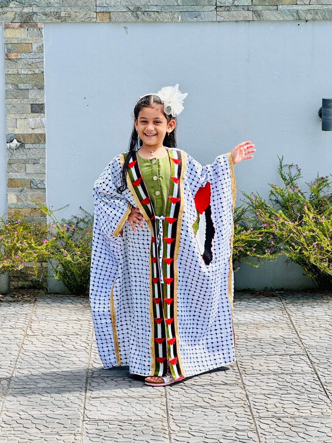 Girls Kufiya Bisht: A Fusion of Tradition and Modern Style - Etsy