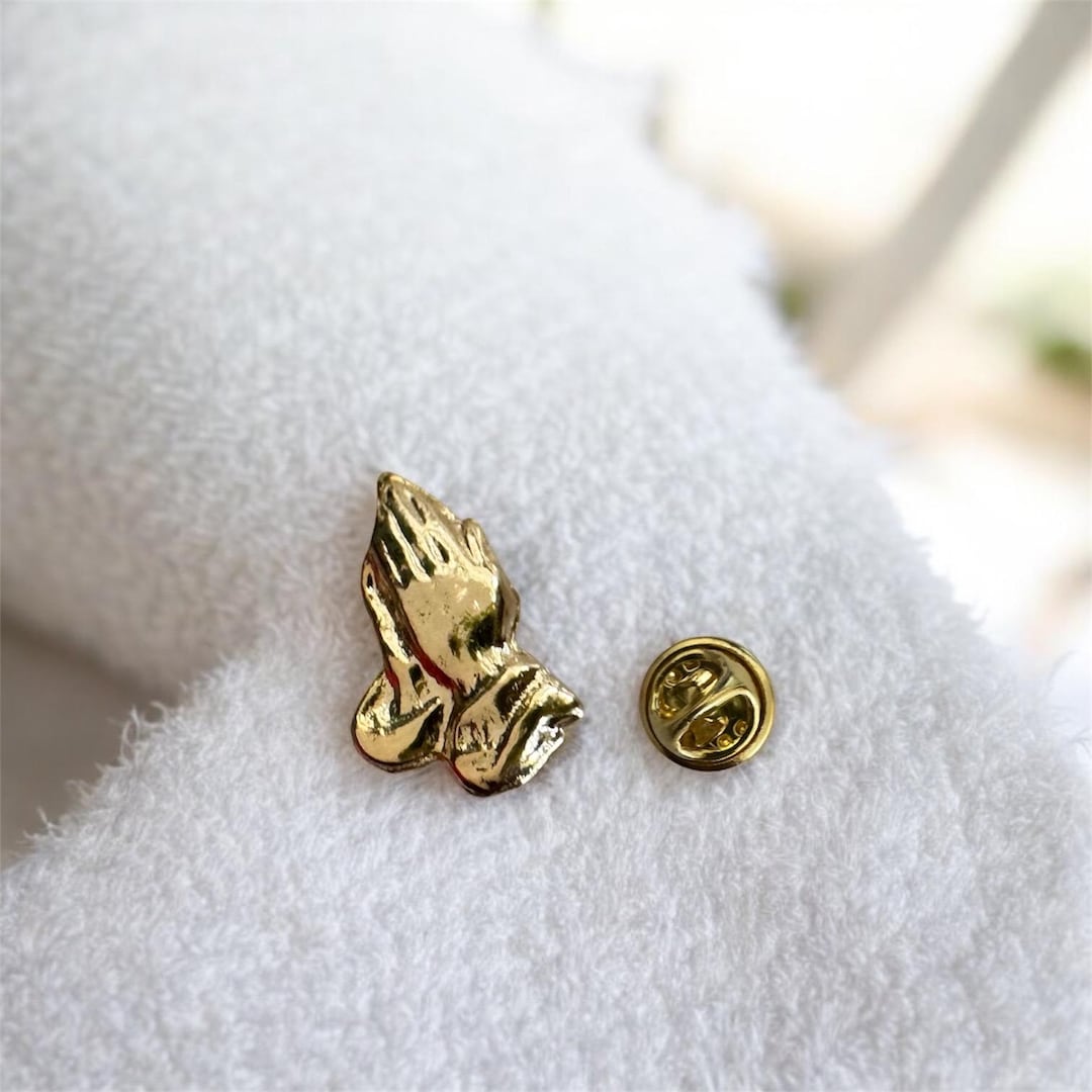 Praying Hands Lapel Pin- Gold Plated Pin - Etsy