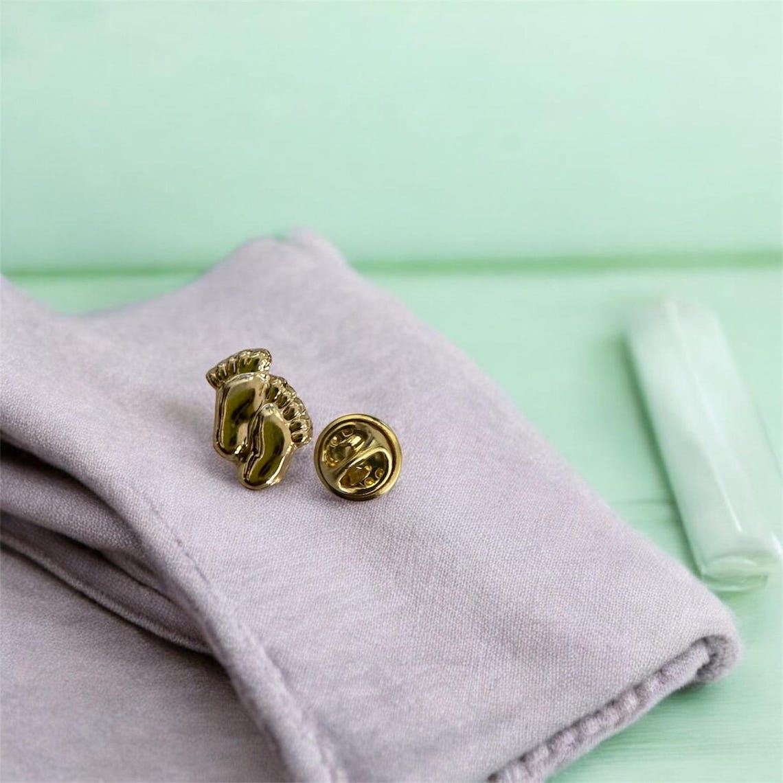 Gold Baby Feet Pin- Celebrate Life & Parenthood - Etsy