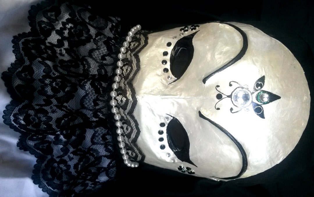 Bindi Beauty Half Mask - Etsy