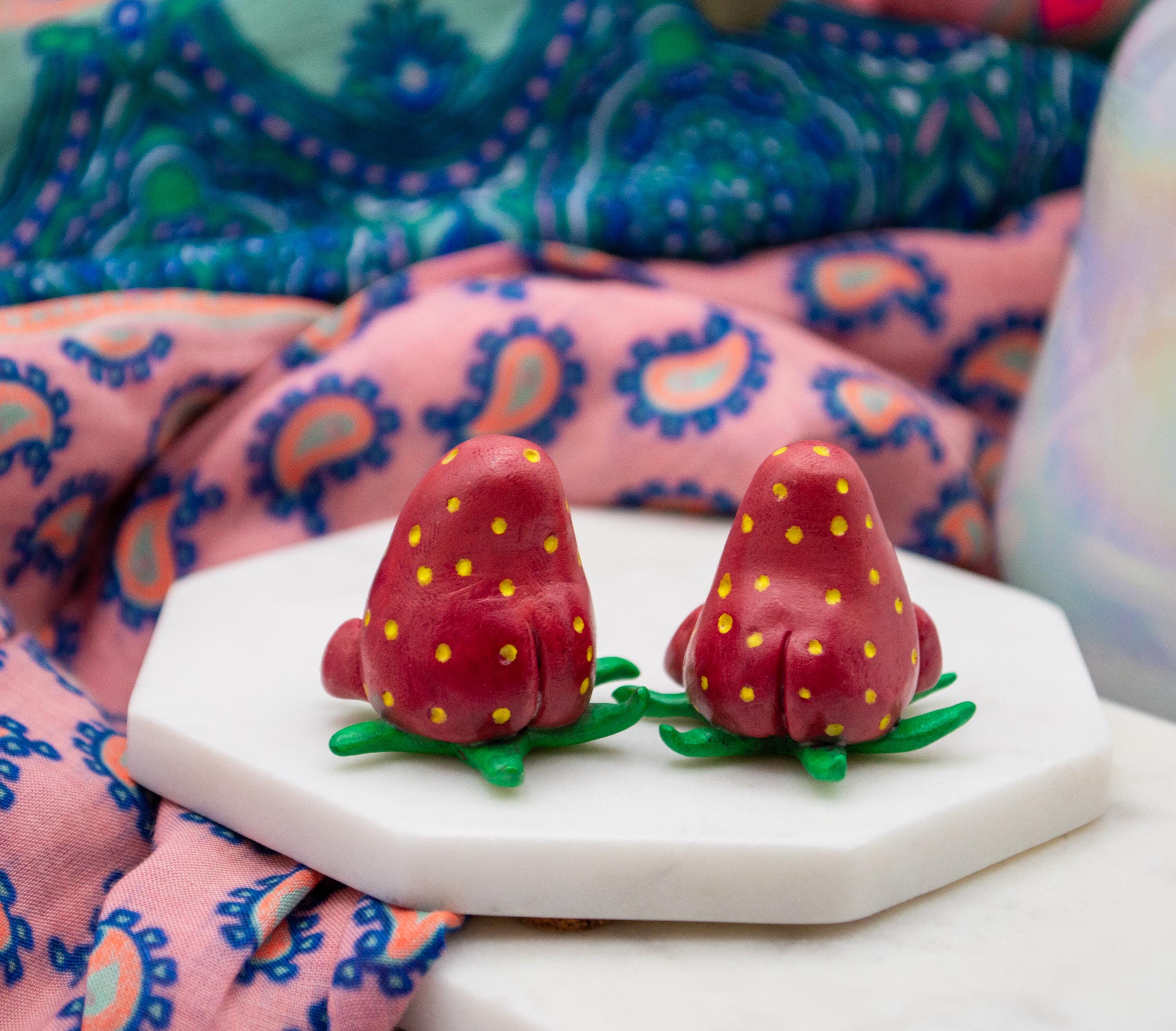 Strawberry Desk Buddy, Cute Butt Figurine, Silly Fruit Bum, Funny ...