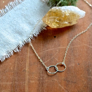 Infinity Necklace - Classic, Delicate Interlocking Two Circle Infinity ...