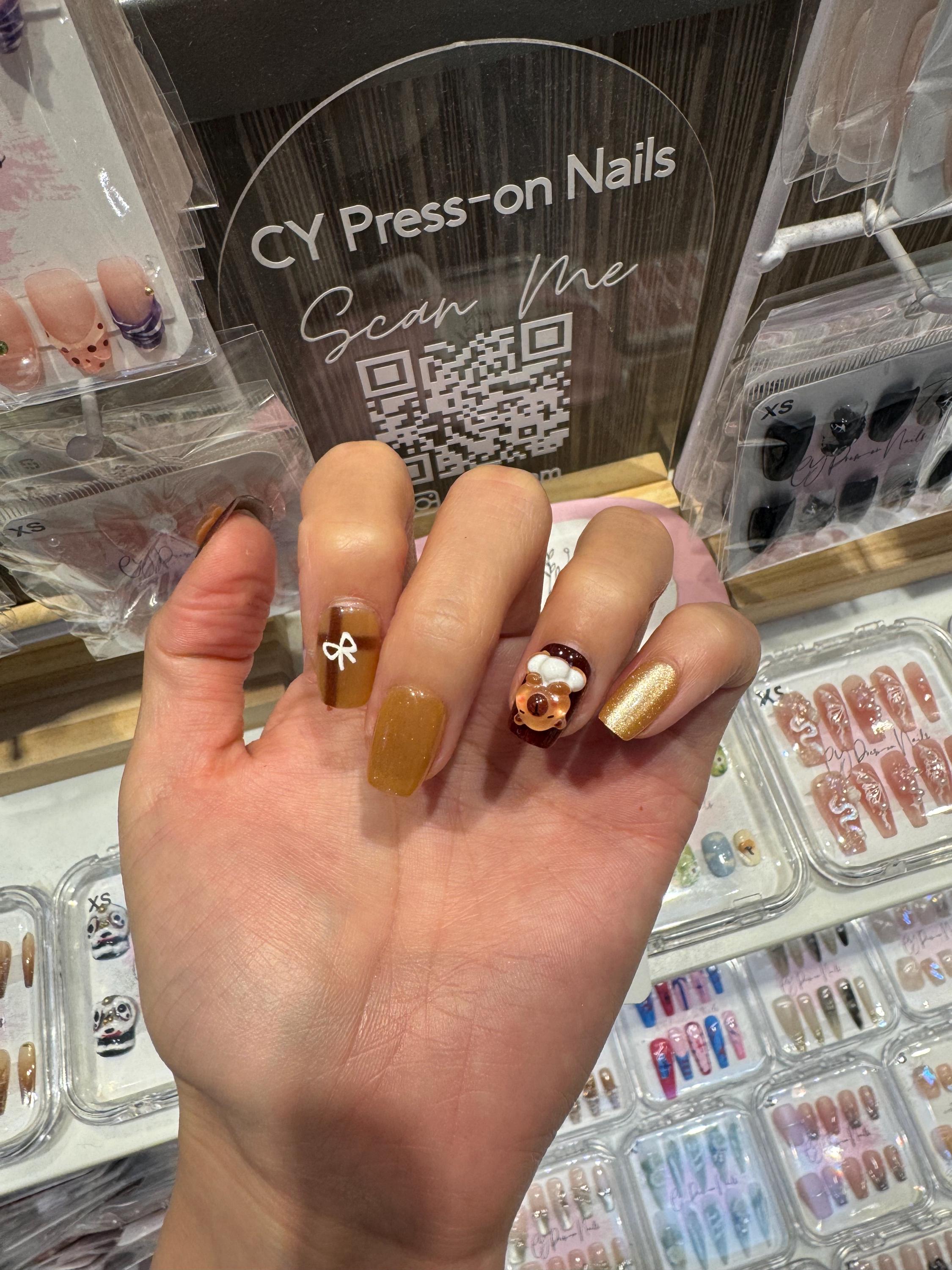 Golden Capybara Cartoon Premium Salon-quality Reusable Handmade Press ...