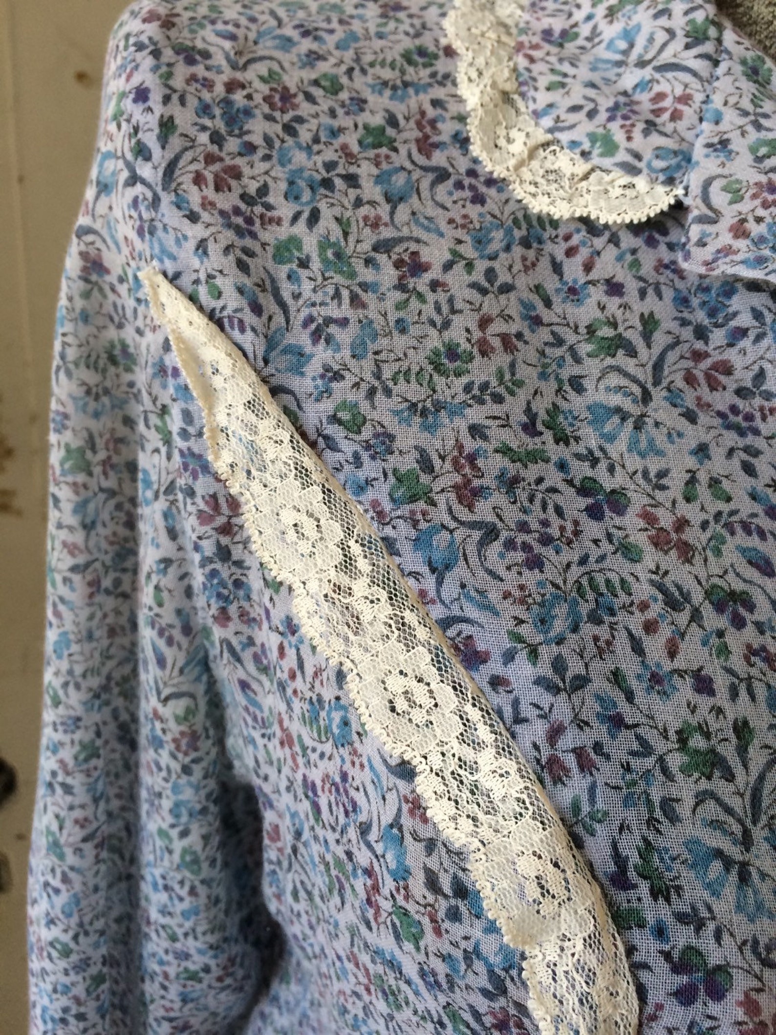 1970s Sheer Prairie Floral Print Tailored Blouse Lace Trim Size 11 - Etsy