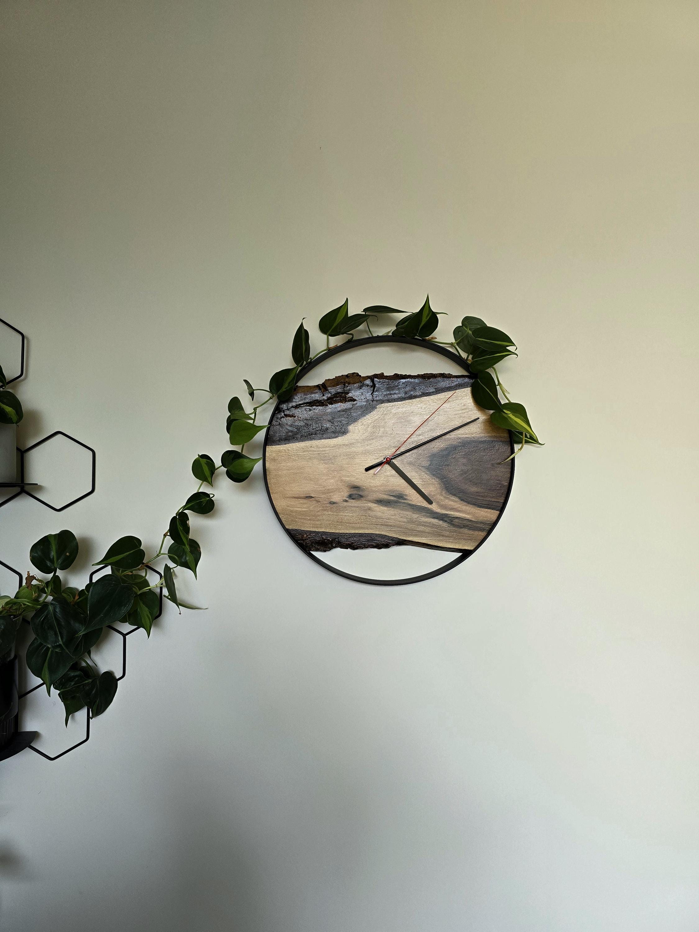 Wooden Wall Clock in Loft Style Leaflo'clock XL 40cm | Solid Wood ...
