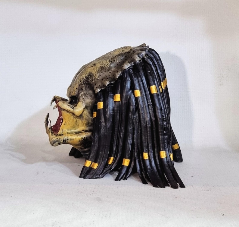 Predator Headphone Stand/halloween/home Decor/ 3D Printed and Hand ...