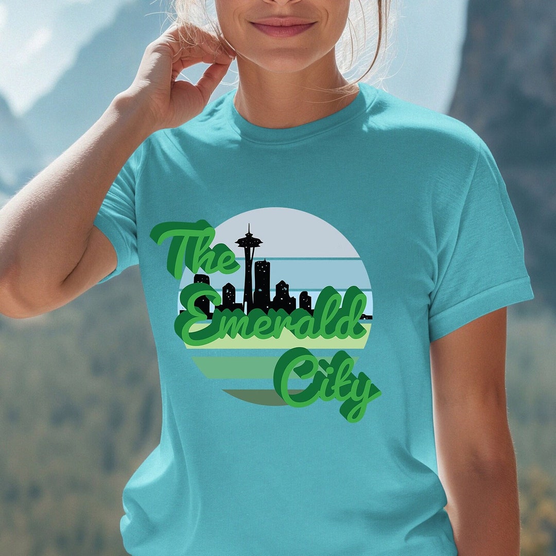 Retro Seattle Tshirt Women's Emerald City Shirt Seattle Space Needle ...
