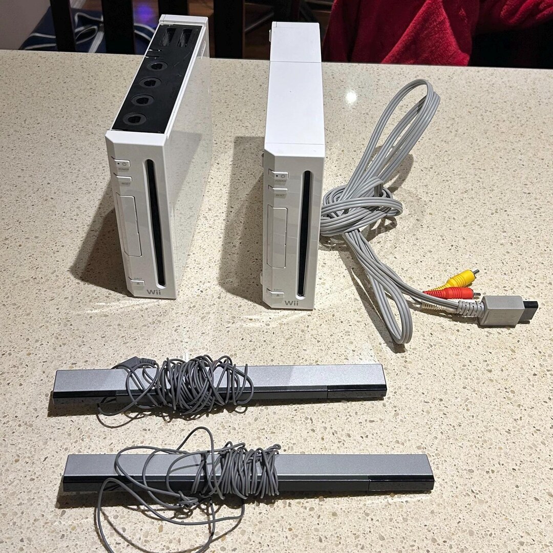 Nintendo Wii - Consoles Cords and Sensors Vintage 2006 - Etsy