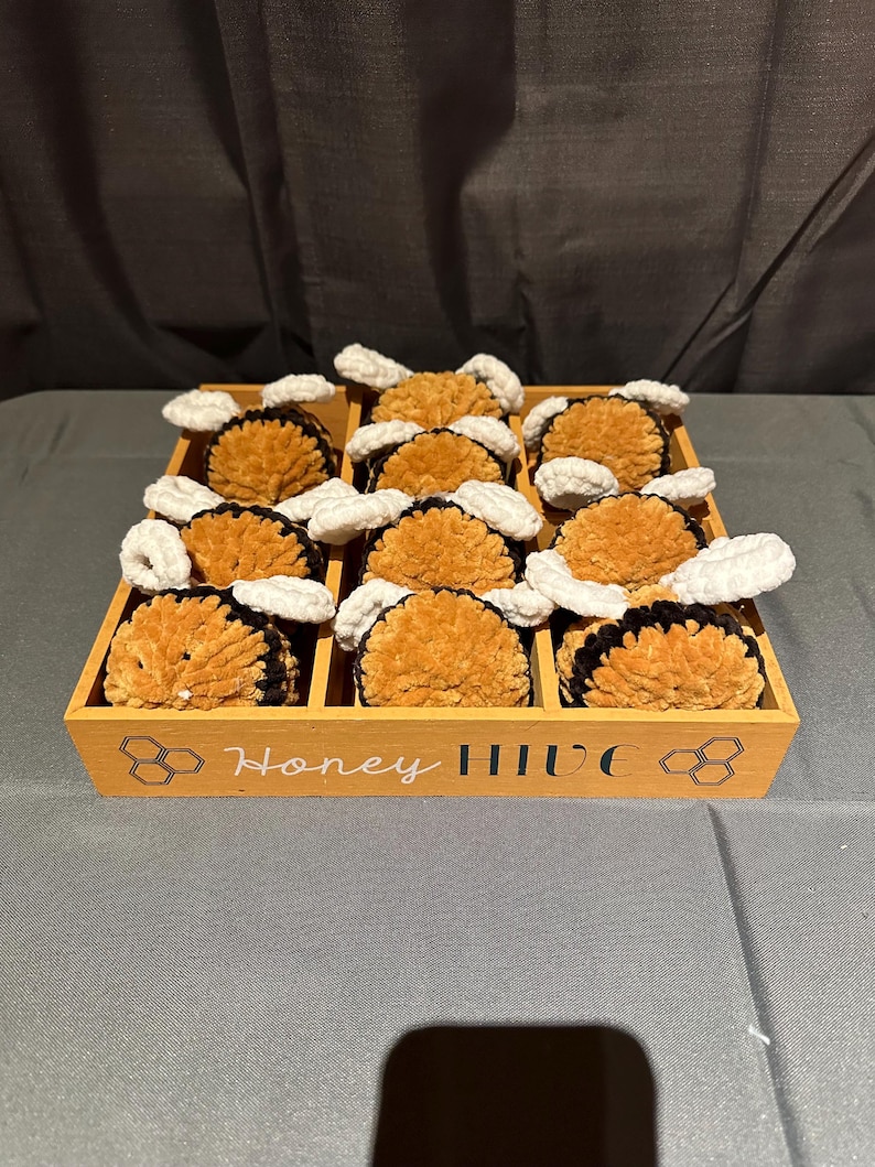 Chunky Bee - Etsy