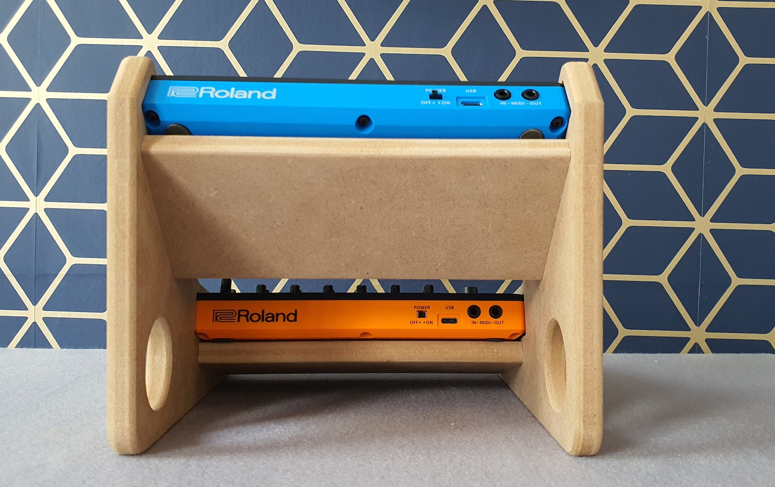 Roland Aira Compact S1 J6 T8 E4 - MDF Stand From Synths and Wood - Etsy