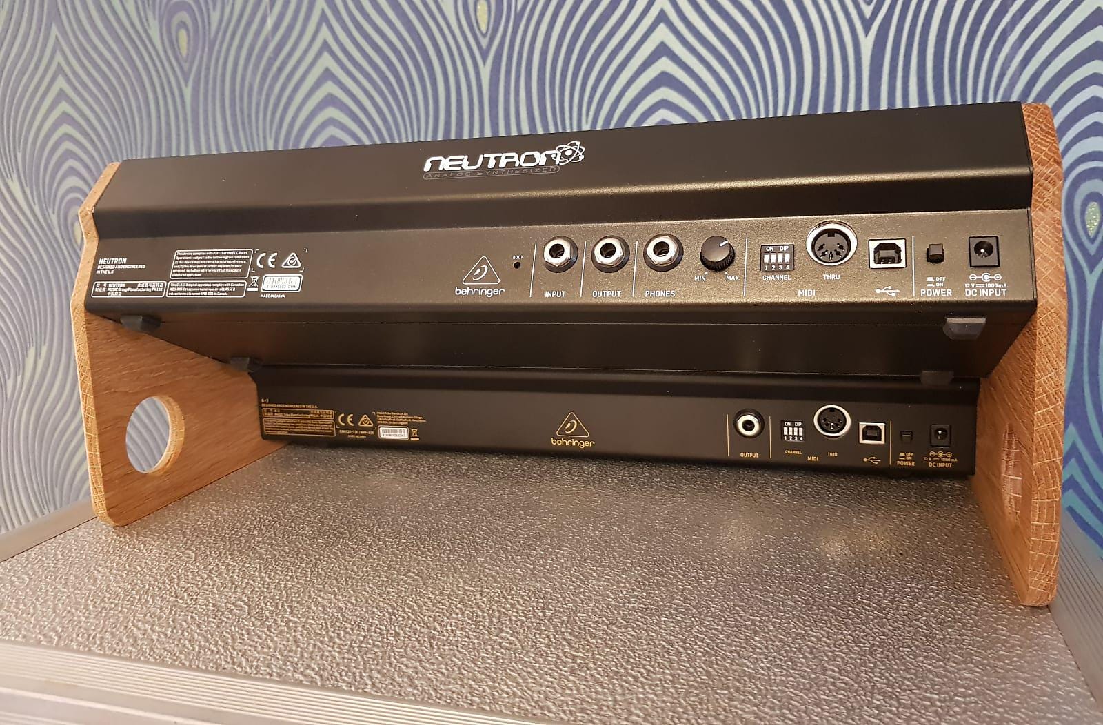 Solid Oak Dual Stand for Behringer Model D Pro 1 K2 and Neutron ETC - Etsy