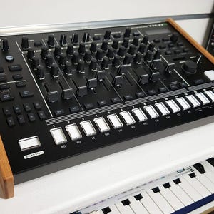 Roland TR8S Solid Oak Stand From Synths and Wood - Etsy