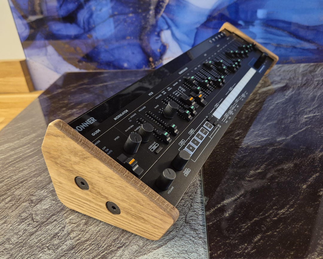Solid Oak 30 Degree Synth Stand for Donner L1 – Handmade by Synths and ...
