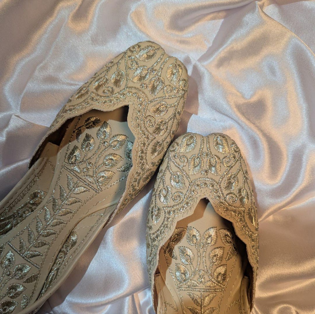 Golden Punjabi Jutti,handmade Leather Jutti,embroidered Jutti,luxury ...