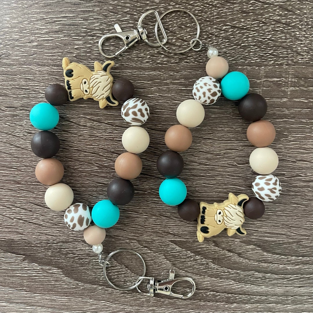 Highland Cow Wristlet Keychain - Etsy